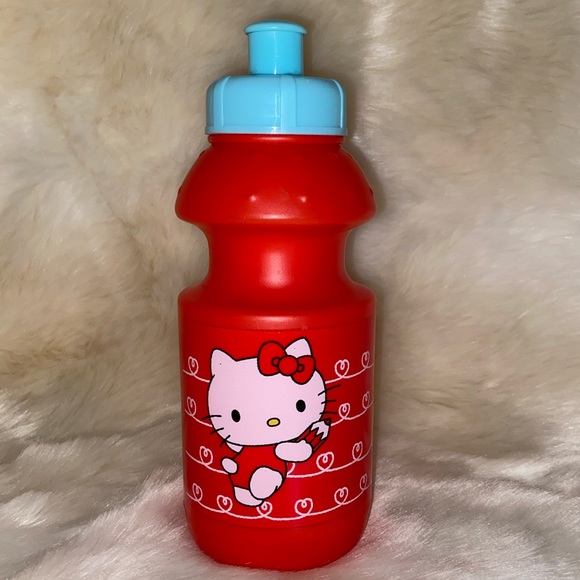 Plastic Water Bottle Hello Kitty at Evie Rounsevell blog
